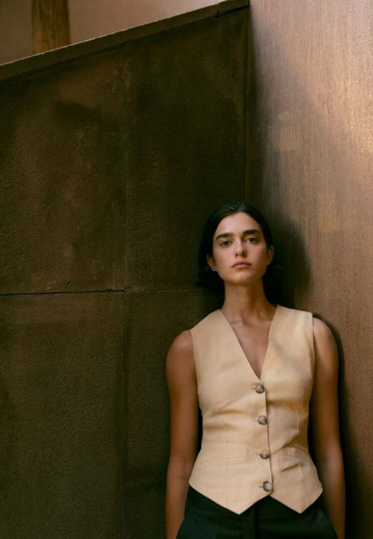 Asli Cengiz | Blow Models