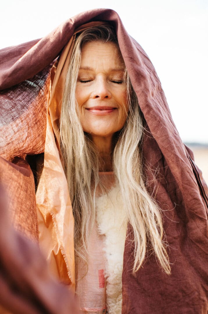 Manous | Blow Models